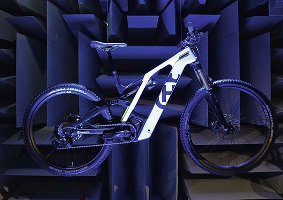 HUSQVARNA MC6 DLA WYRAFINOWANYCH DRWALI - Magazyn Rowery Elektryczne